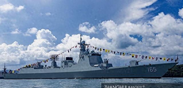 Storm in the East China Sea: USS Ottawa challenges 052D guided missile destroyer, tensions rise ...