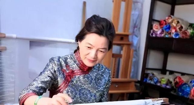 "Queen of Suzhou Embroidery" Yao Jianping: One piece of embroidery cost ...