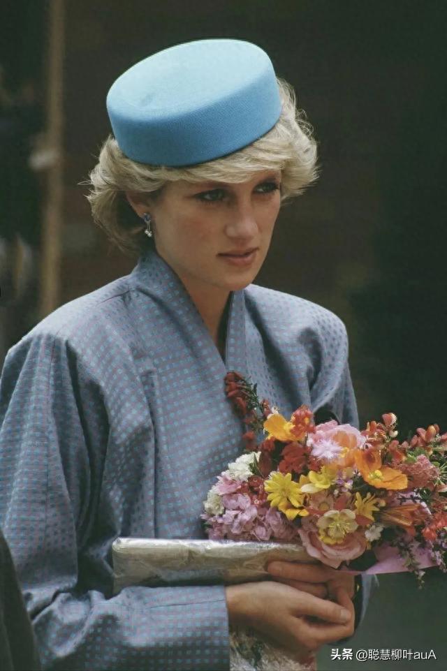 Princess Diana: Buried alone in a 635-pound lead coffin, Charles has ...