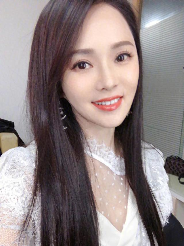 Yu Wenhong apologized to Yi Nengjing and donated 1.01 million to show ...